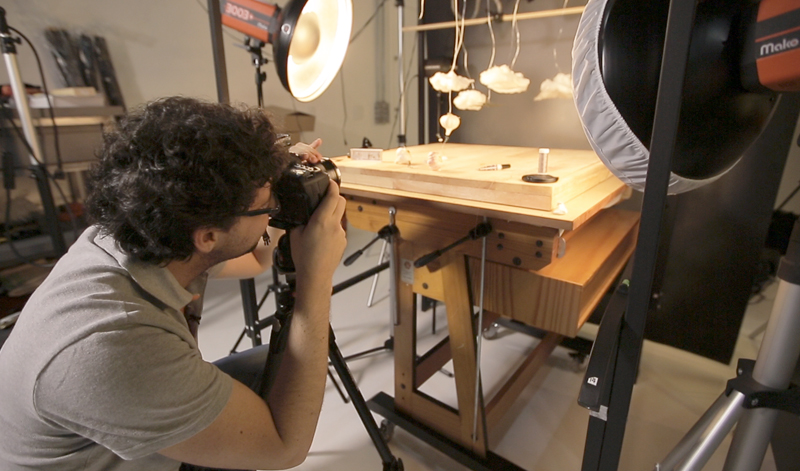 William Kass e os mundos montados com miniatura e comida | Inspirad